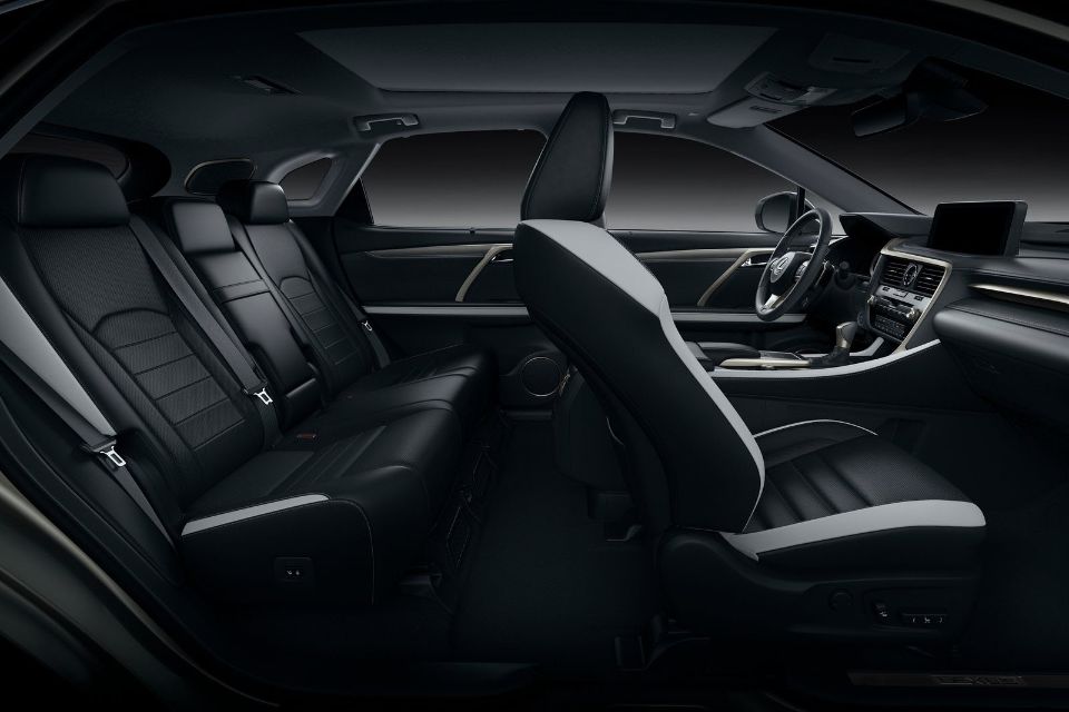 StriveME - لكزس rx 2021 المواصفات والسعر في السعودية